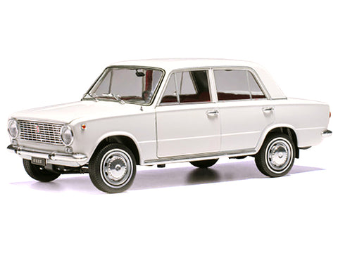1970 Fiat 124 White with Red Interior 1/18 Diecast Model Car by IXO Mo ...